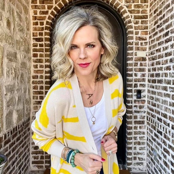 CAbi | Sweaters | Cabi 5836 Roar Cardigan Spring 22 Medium Euc | Poshmark